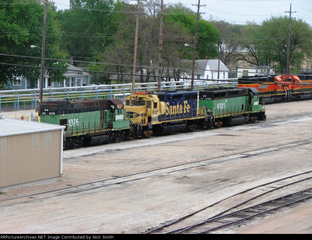BNSF 1912, 6323, and 1376